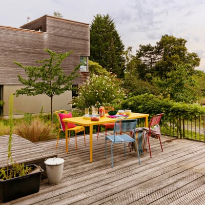 Midi-tabel, RAL 1023 Verkeersgeel | Manufactum