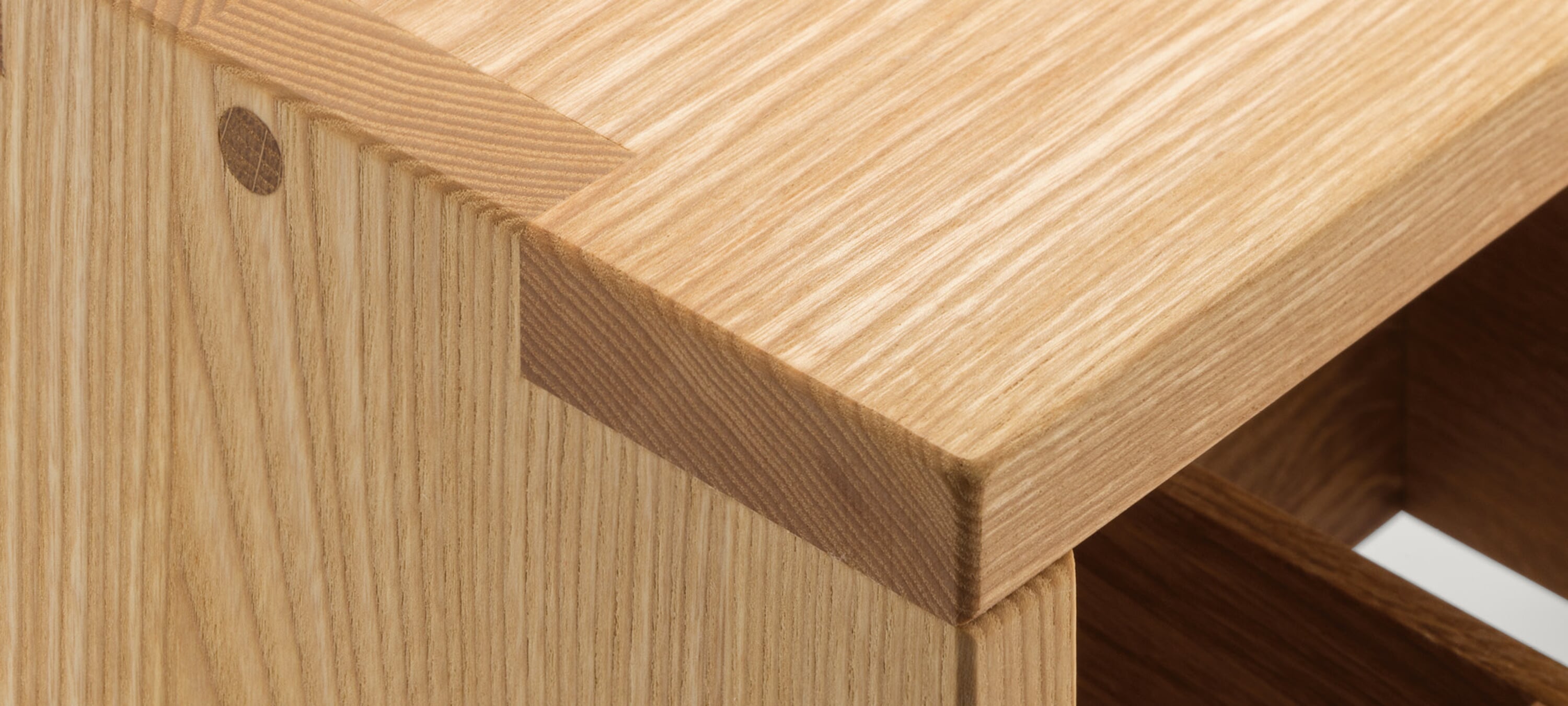 Essenhout: Eigenschappen en verzorging | Manufactum